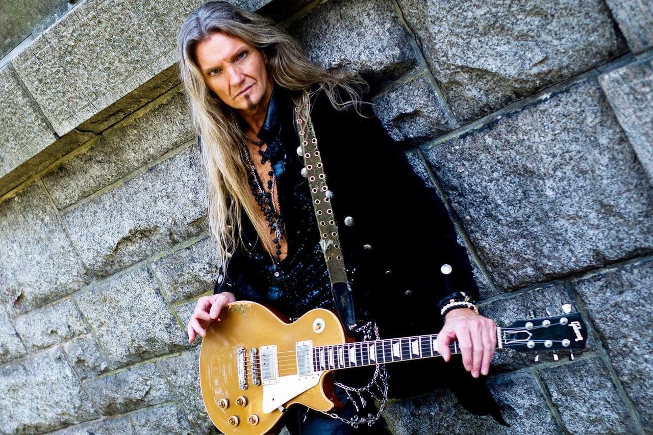 ALBUM REVIEW ~ JOEL HOEKSTRA'S 13 ~ 'CRASH OF LIFE' - IMM